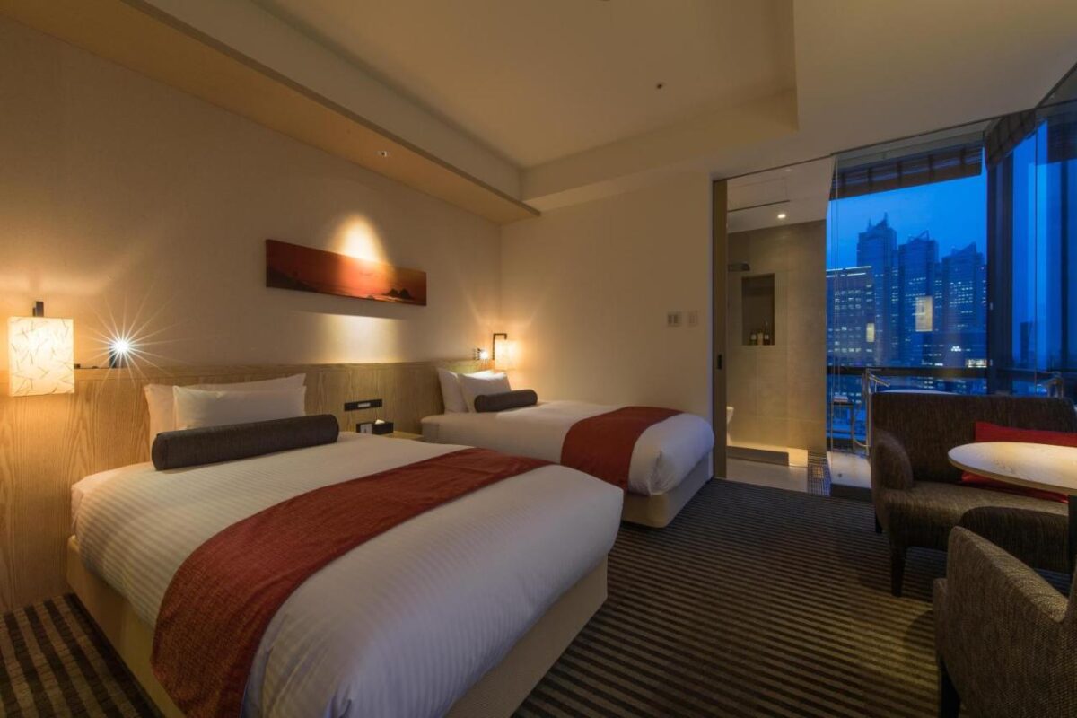 The 8 Top Rated Hotels In Shinjuku Tokyo (For All Budgets)